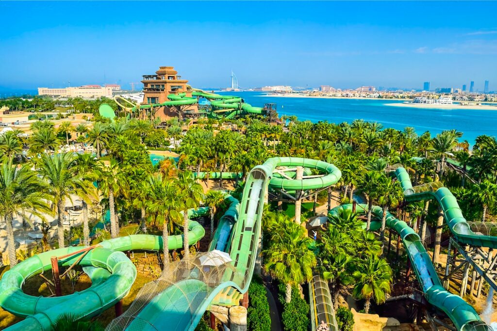 Aquaventure Waterpark: A Thrilling Oasis of Fun and Adventure in Dubai